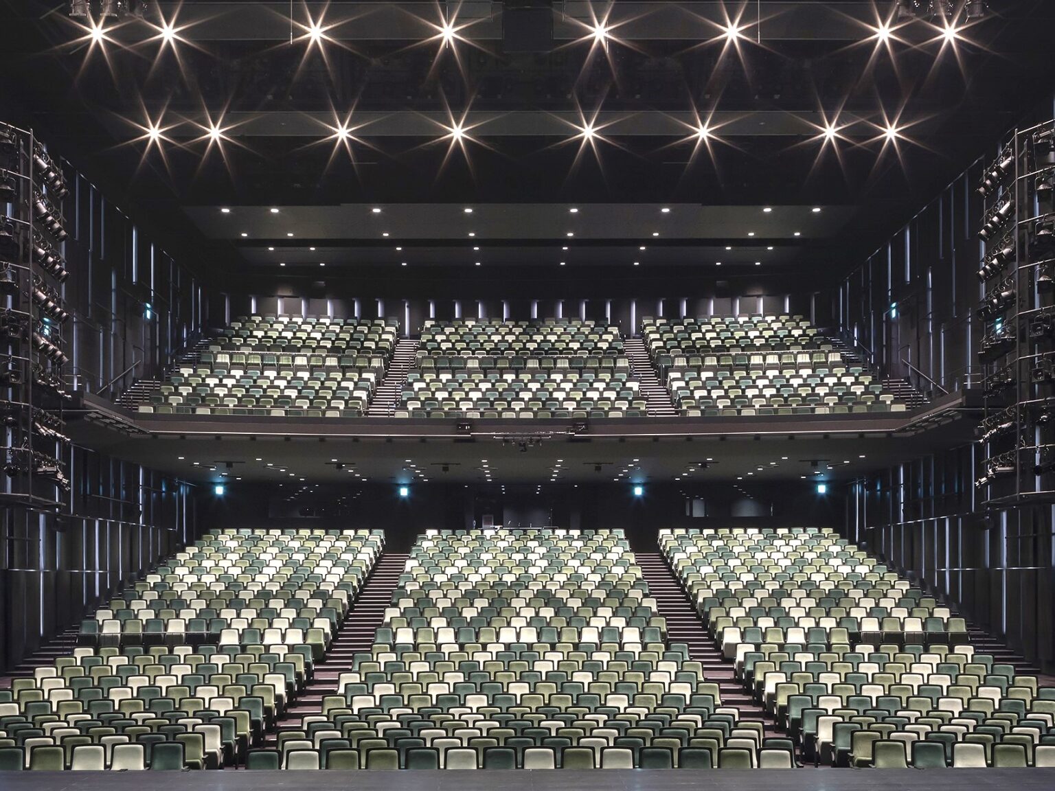 「SkyシアターMBS」ってどんな劇場？JR大阪駅直結の新劇場【調べてみた】 | エンタステージ | エンタステージ